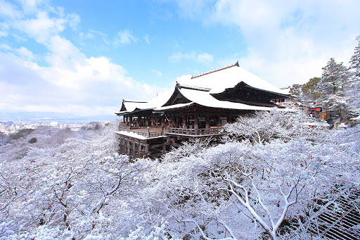 縱橫遊WWPKG -[6天] [冬雪關西] 大阪和歌山．2晚白濱MARRIOTT 臨海溫泉．琵琶湖山谷 SNOWLAND+ 絕景 TERRACE．人氣貓咪特色火車． 世產清水寺．南部梅林 8萬 ...